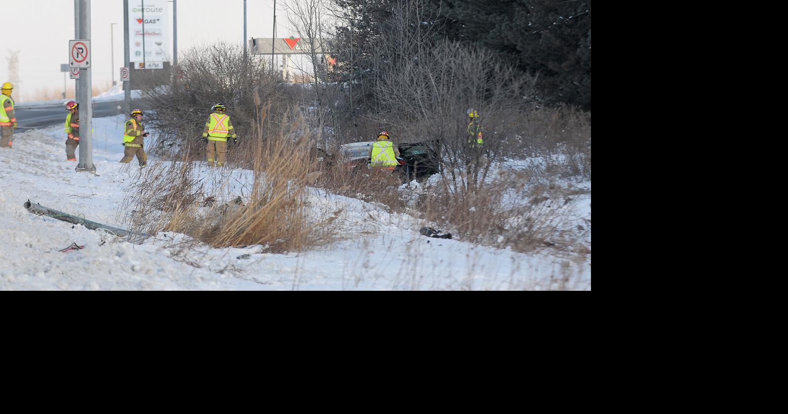 Driver sent to hospital after crash at Port Hope ONroute exit