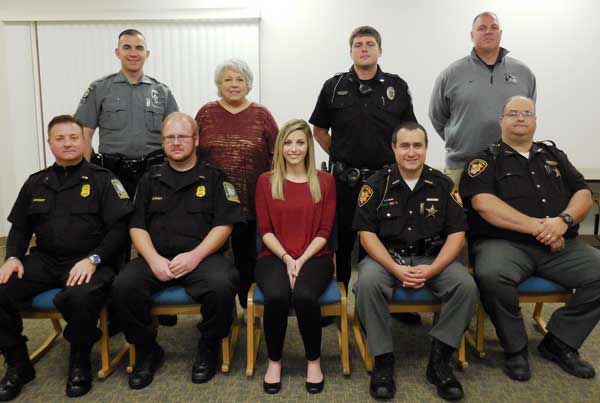 Local officers complete CIS training | Public Record | northwestsignal.net
