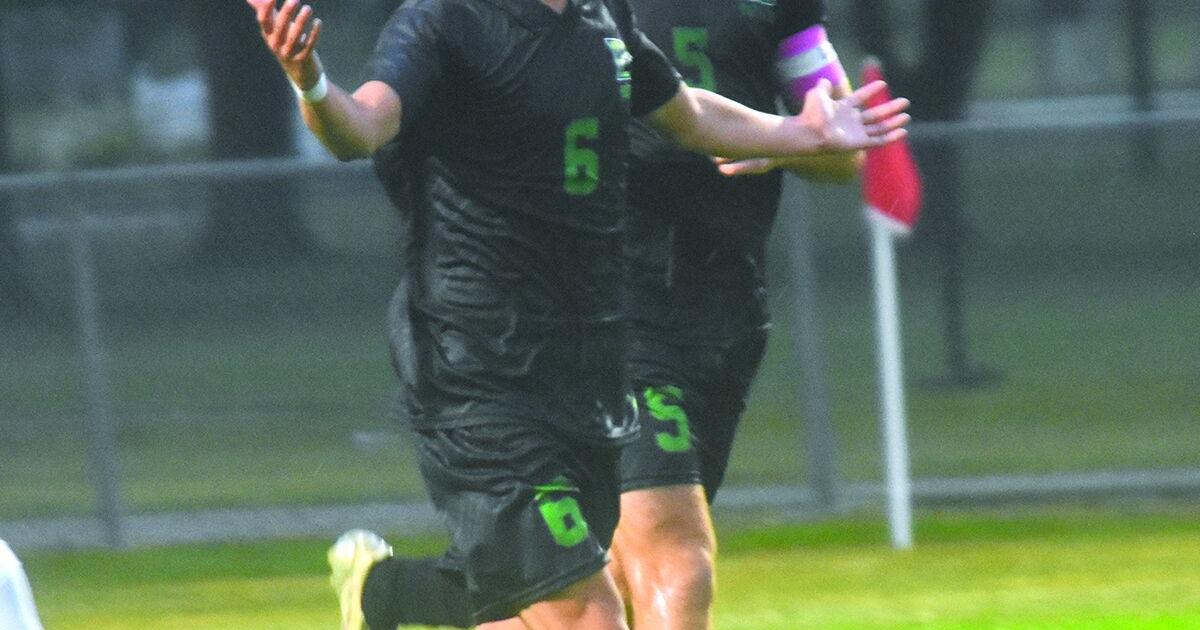 Delta rolls past LC on senior night | Sports | northwestsignal.net