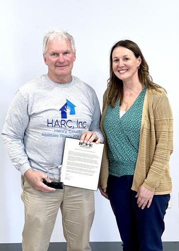 Barnes receives Community Champion Award | News | northwestsignal.net