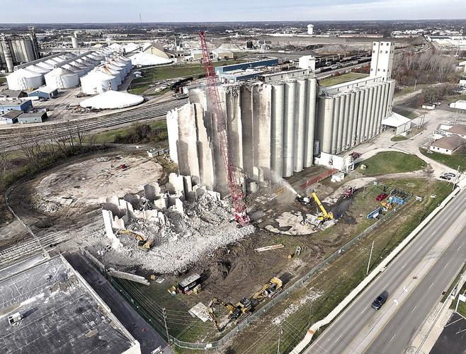 Napoleon contractor commences Anderson’s silos demolition project ...