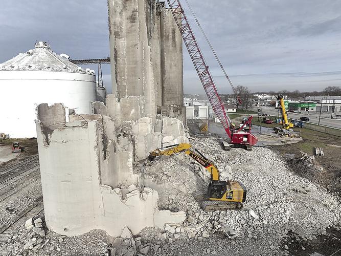 Napoleon contractor commences Anderson’s silos demolition project ...