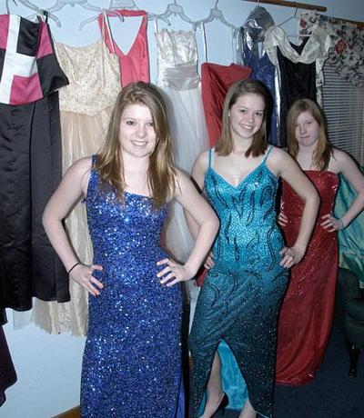 Prom dresses available for donation | | northwestsignal.net