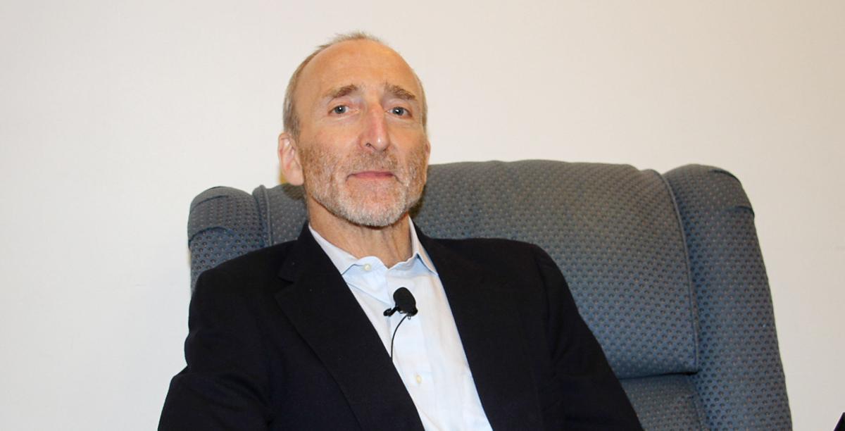 Former FBI agent recounts career