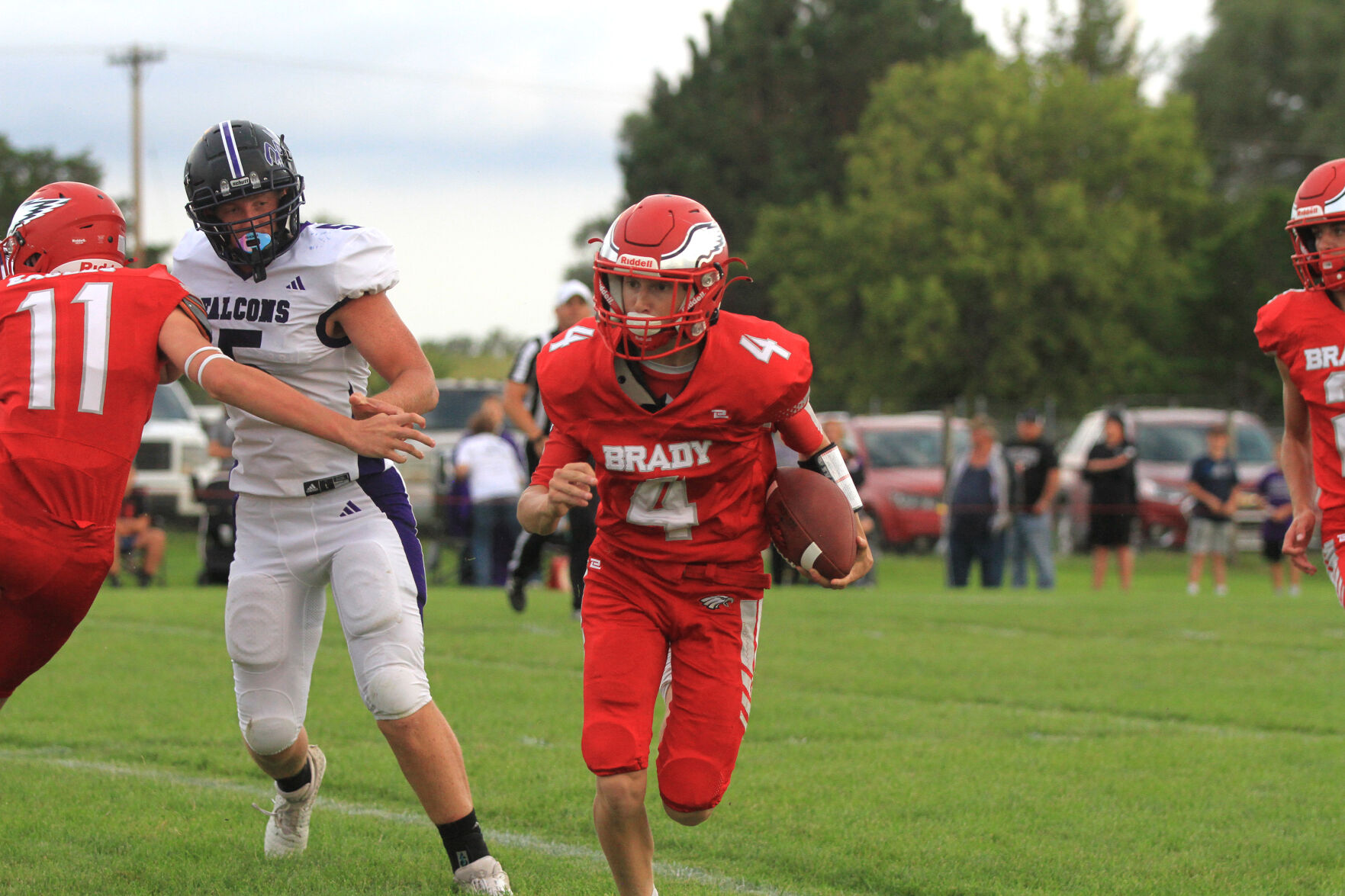 Fall Preview: Sanger, Miller lead young Brady football team
