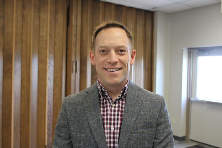 Hewgley narrowly extends 39-year Lincoln County Board run