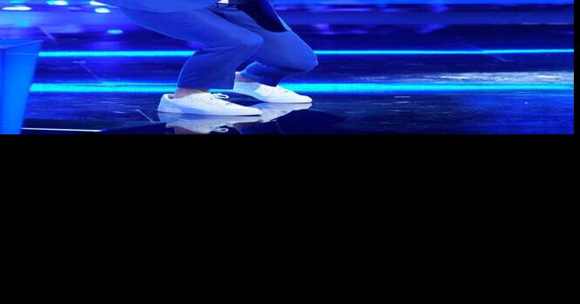 Nebraska singer Bryan Olesen advances to playoffs on 'The Voice'