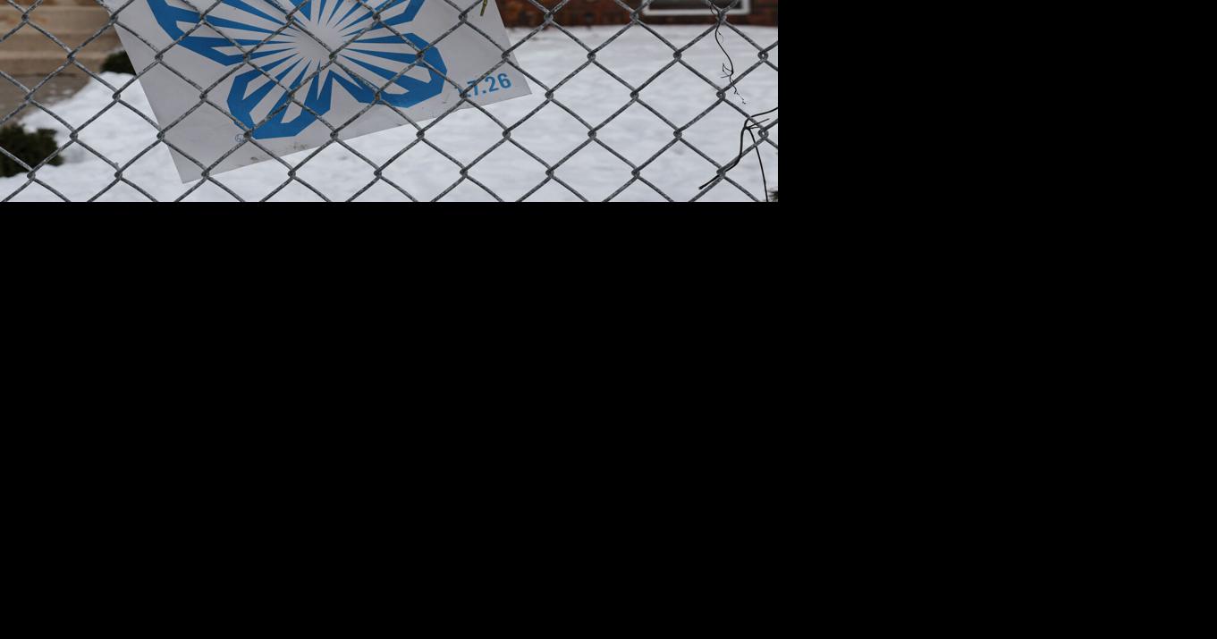 Video captures Minneapolis immigration arrest on Sunday