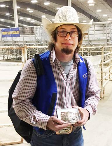 Colton Glendy wins bull riding in Lincoln