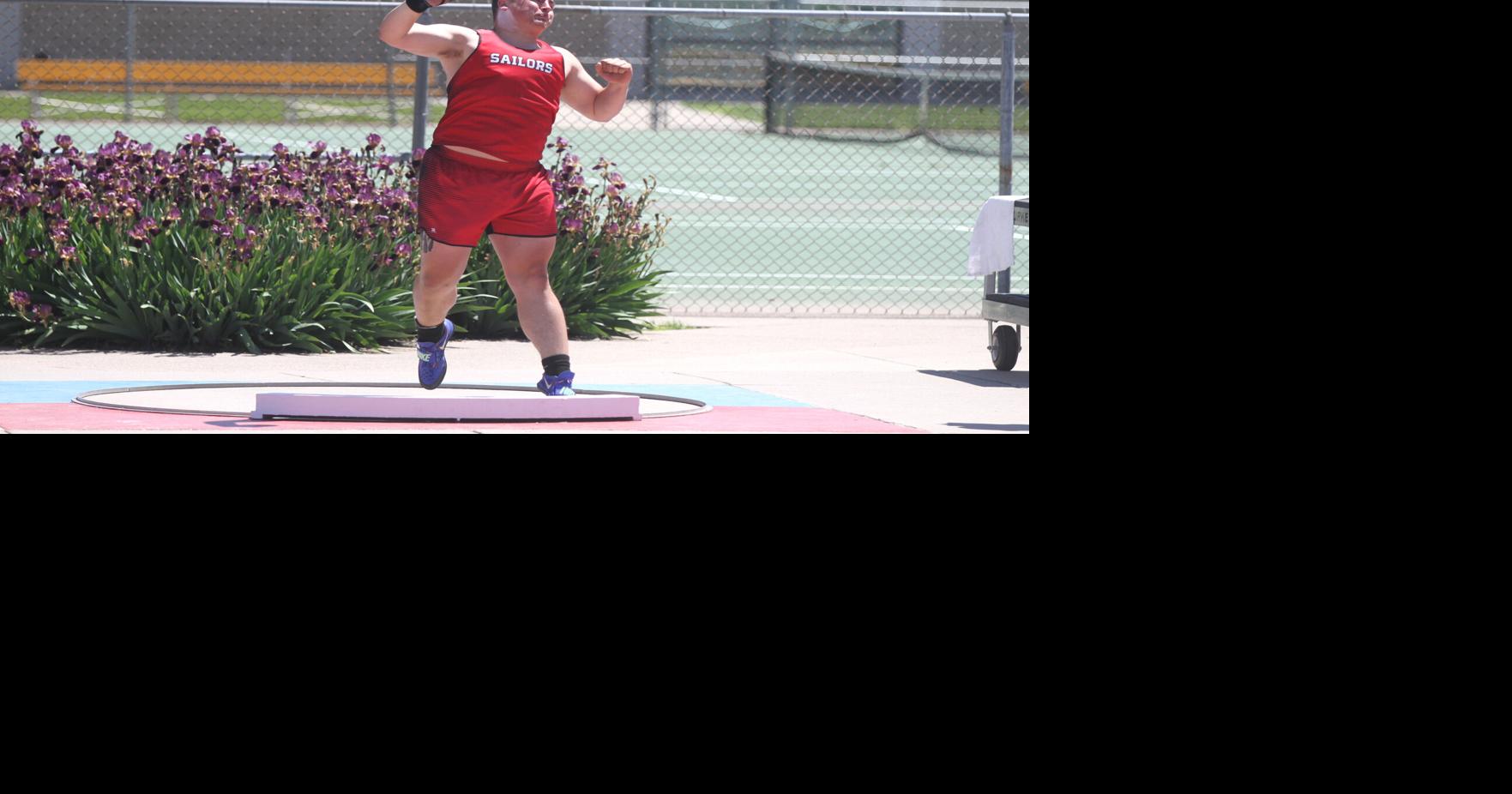Sutherland's Snyder wins shot put championship, St. Pat's Knisley breaks state and state meet record