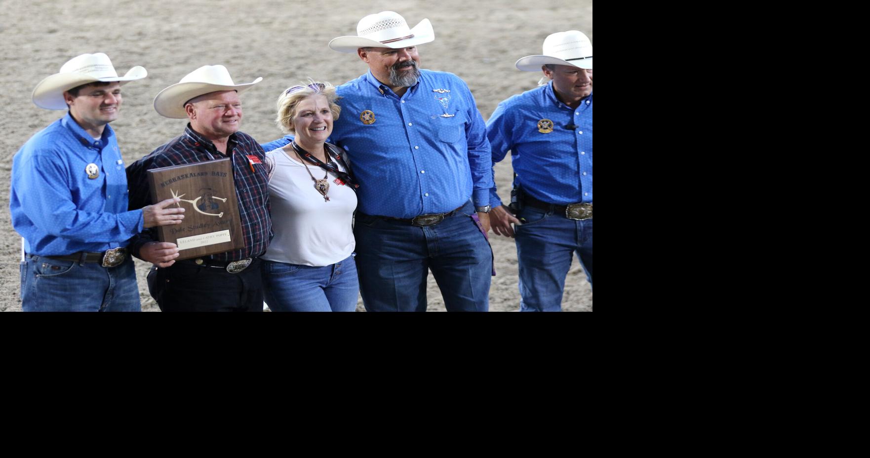 Leland and Cathy Poppe receive Dale Studley Memorial Award