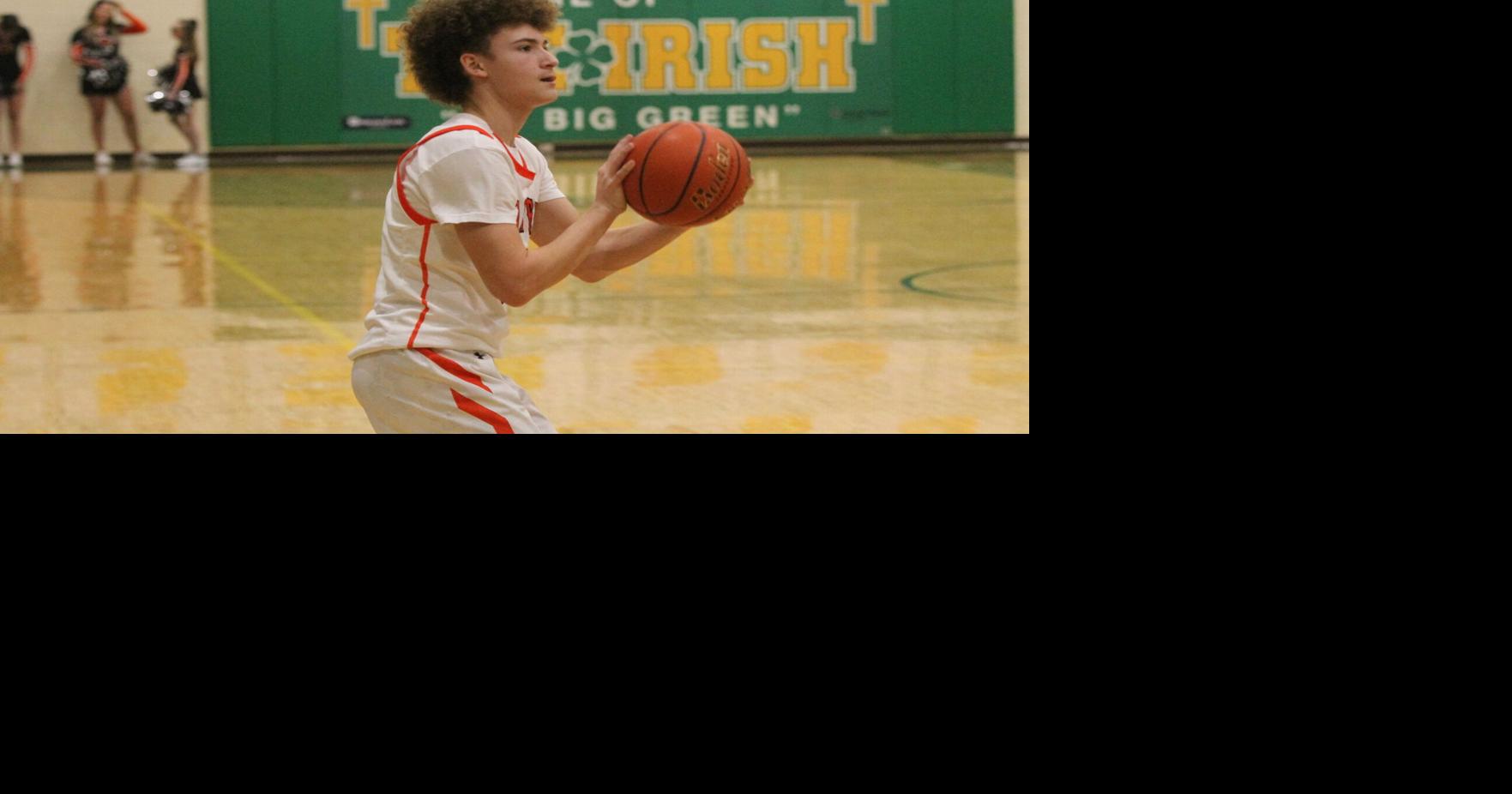 Maxwell boys defeat Sutherland to advance in Subdistrict D1-12 Tournament
