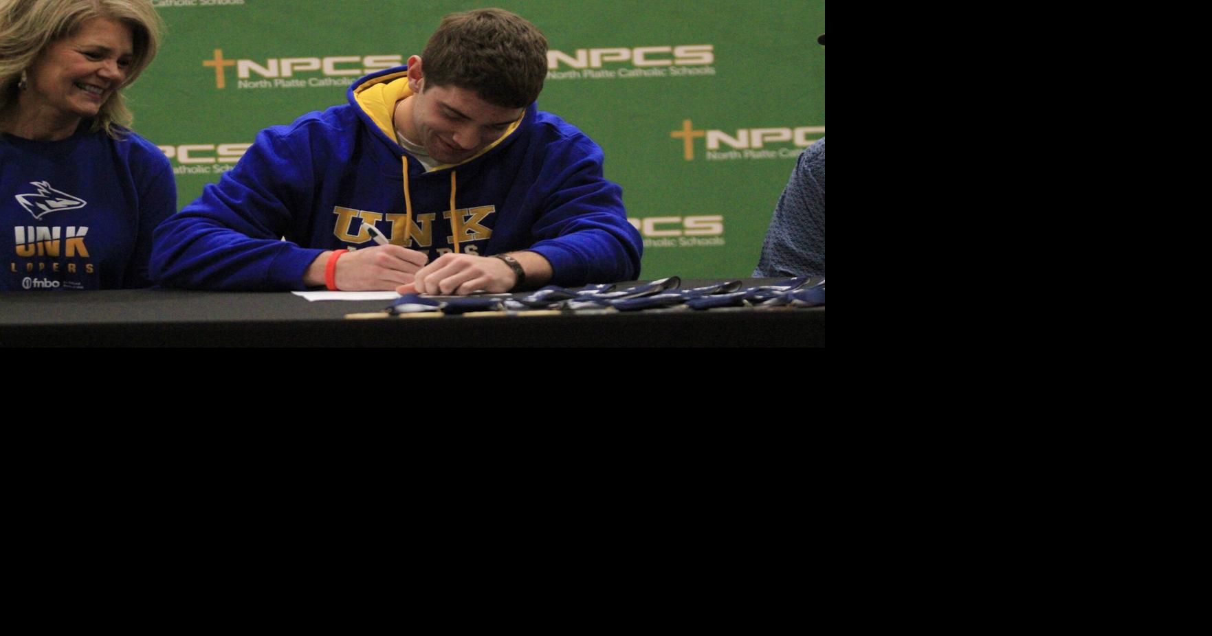 Knisley, Dodson sign letters of intent on Friday