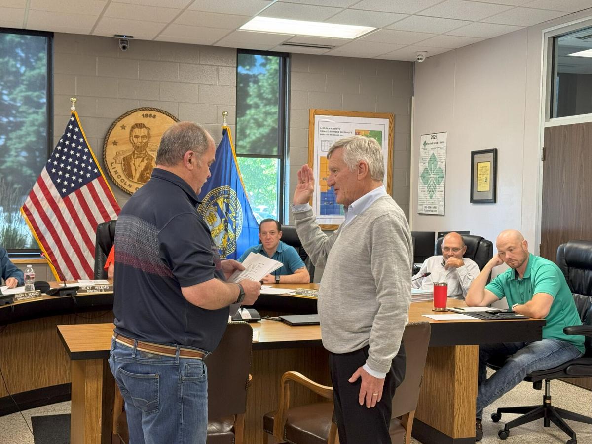 Rob Stefka sworn in as Port of the Plains board's ninth member after ...
