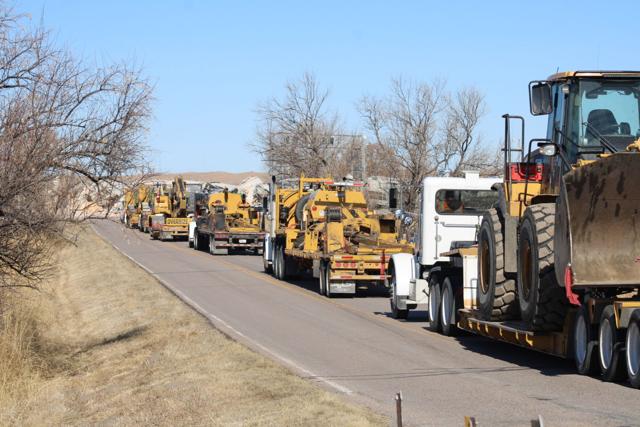 North Platte derailment piles up corn, wrecked grain cars