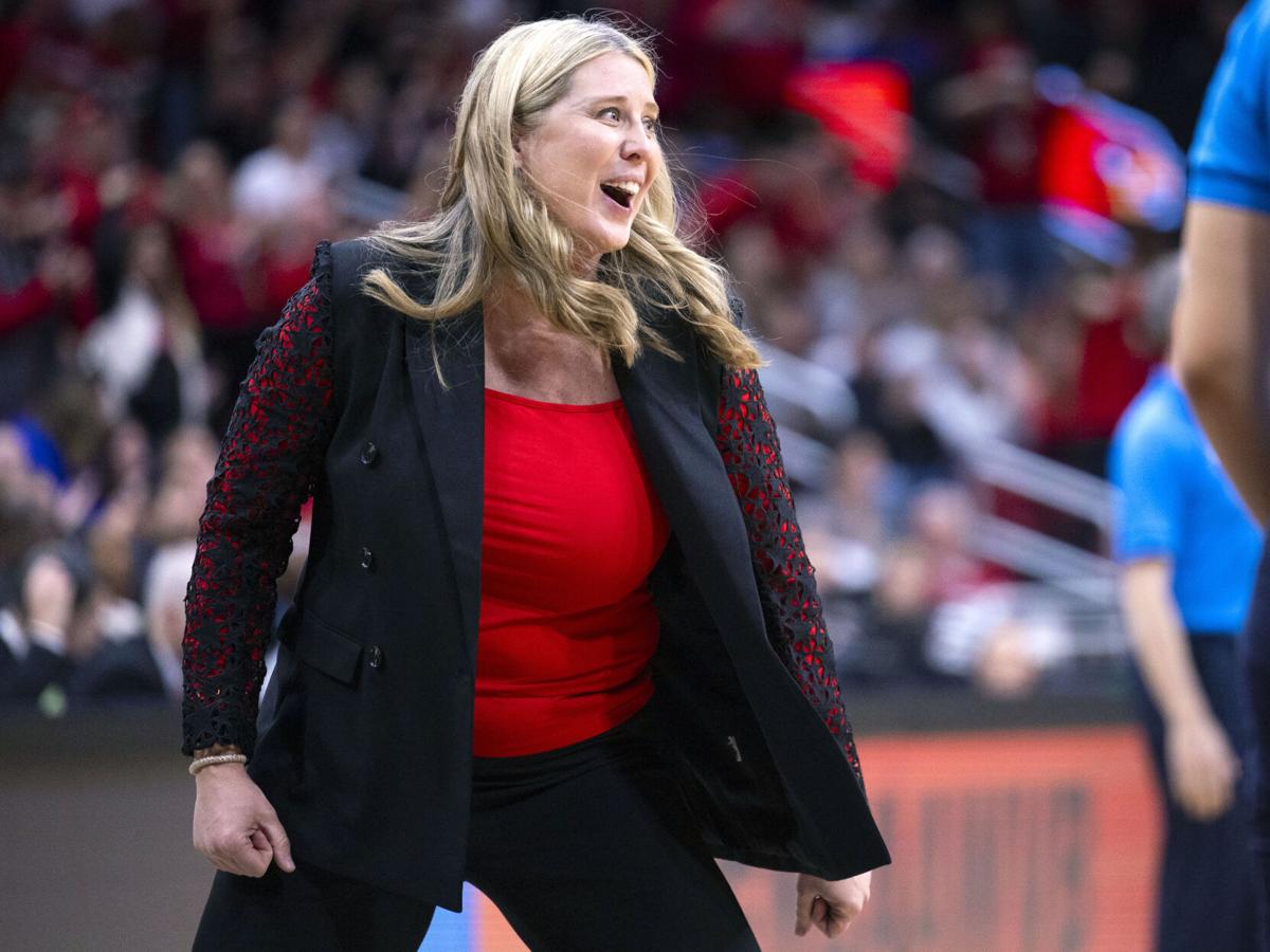 Before returning to Nebraska, Busboom Kelly made own name