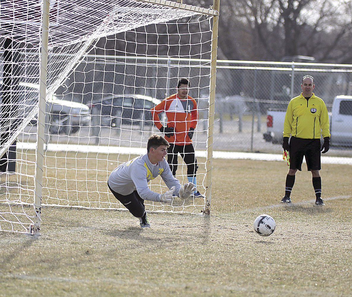 NP boys advance to GNAC title game; Lady Dawgs go 1-1