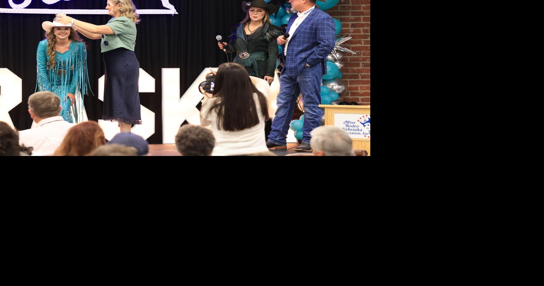 Brylee Thompson crowned, begins year-long reign as Miss Rodeo Nebraska