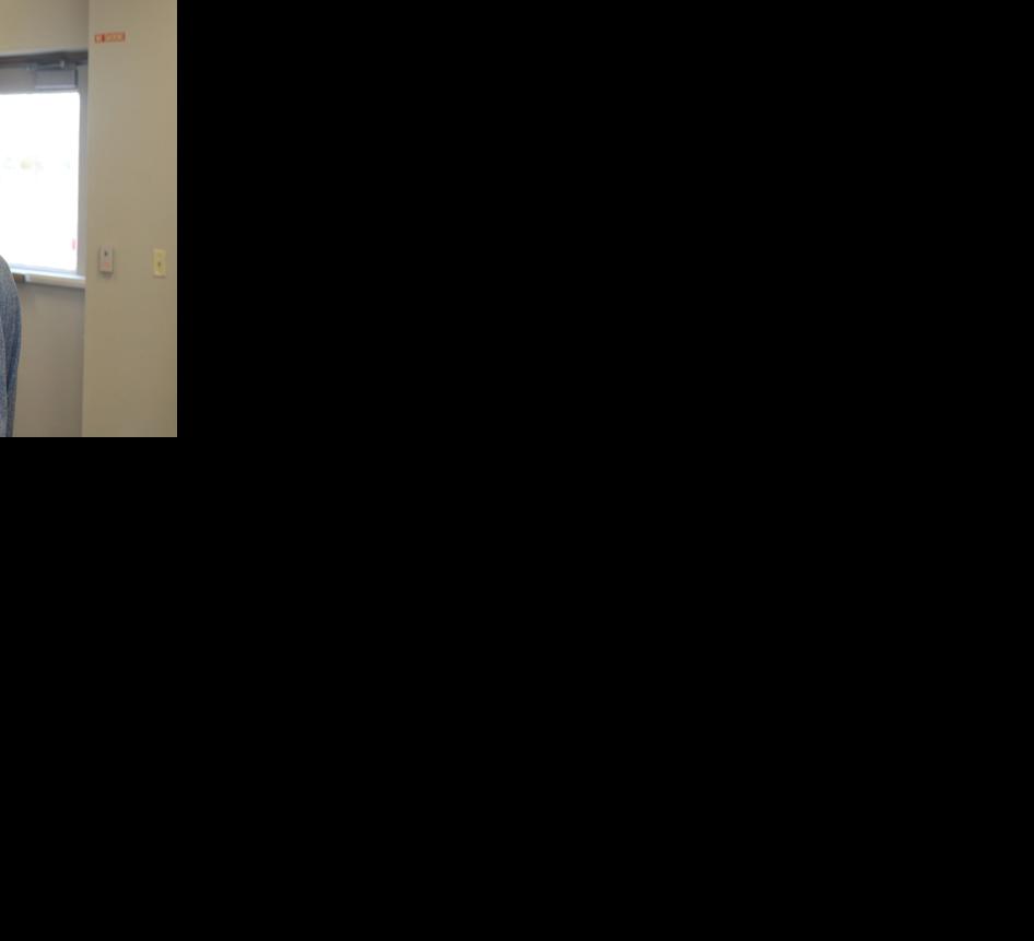 Hewgley narrowly extends 39-year Lincoln County Board run