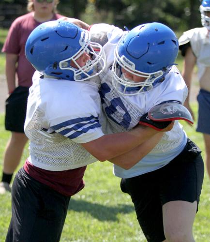 Fall Sports Preview: Wallace football turns to senior leadership to ...