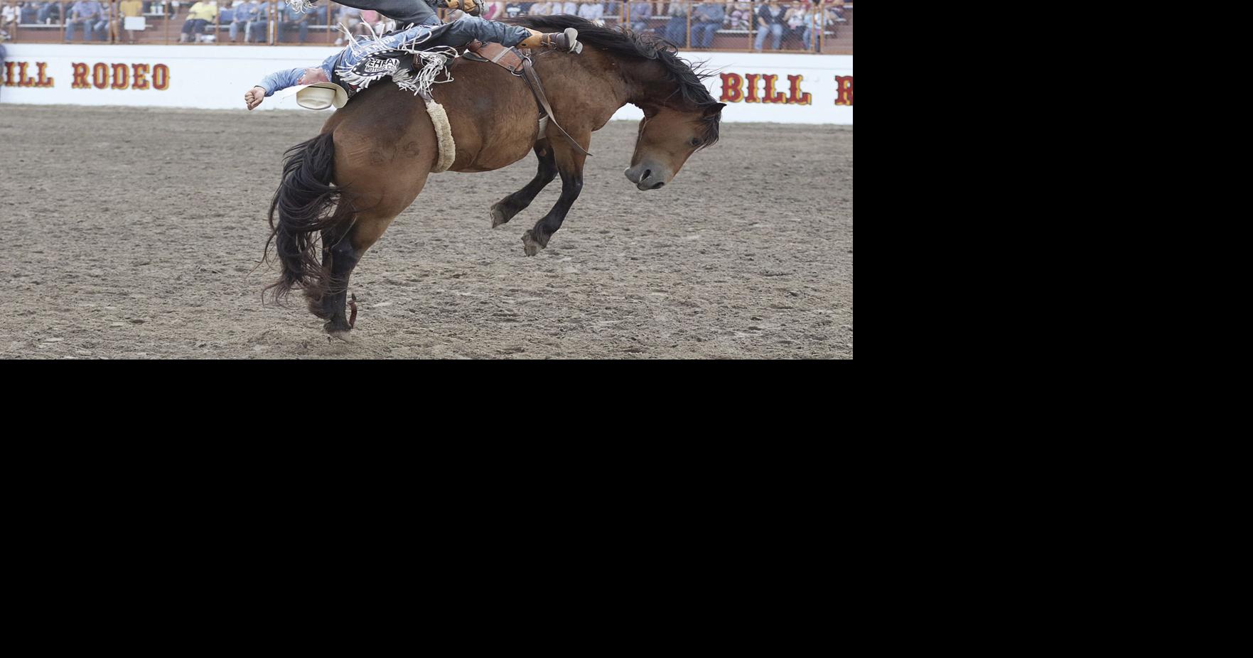Mullen cowboy Steven Dent jumps to lead