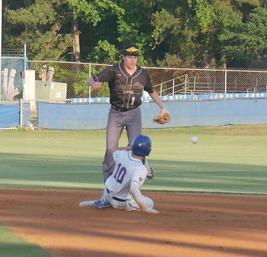 Pitching, defense, timely hitting lead to Whiteville playoff win over ...
