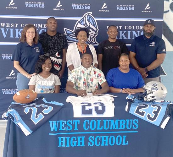 Vikings’ Cameron Eady signs with St. Andrews football | Sports ...