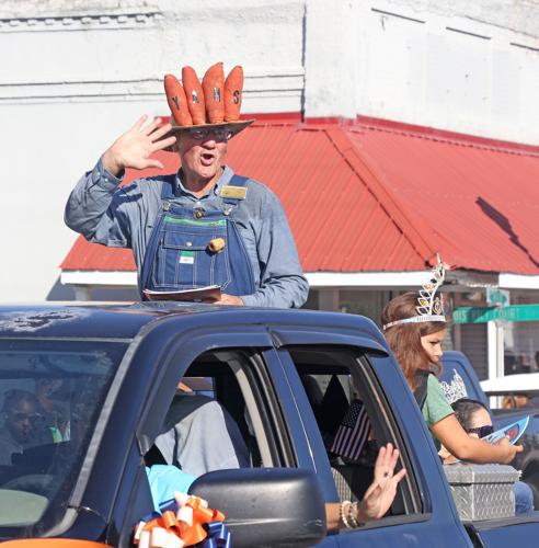 Tabor City celebrates sweet spuds – photos from N.C. Yam Festival ...