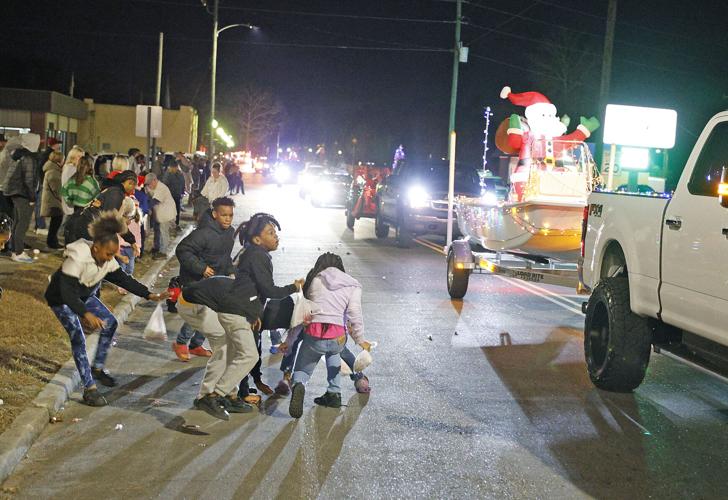 PHOTOS: Fair Bluff Christmas Parade | News | nrcolumbus.com
