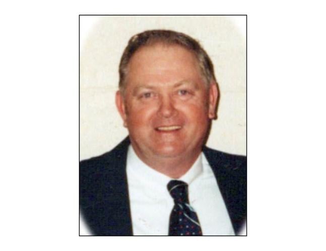 HUBERT MILTON DAVIS | Obituaries | nrcolumbus.com