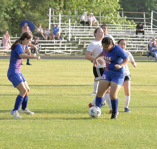 Gators women’s soccer unbeaten streak continues, Pack wins twice ...