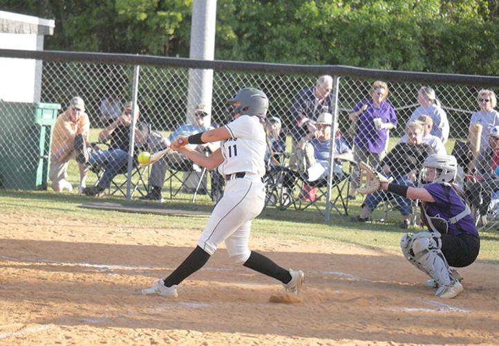 Stallions softball bruise Knights | Sports | nrcolumbus.com