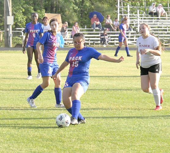 Gators women’s soccer unbeaten streak continues, Pack wins twice ...