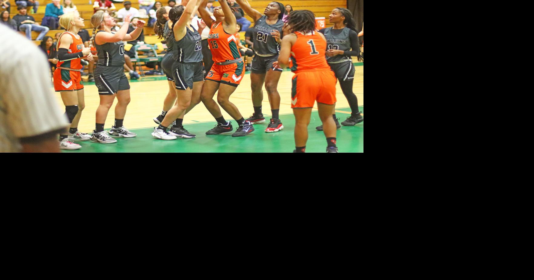 Gators sweep Stallions in varsity hoops | Sports | nrcolumbus.com