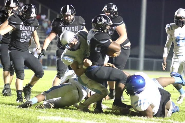 Stallions continue winning streak against Vikings in football | Sports ...