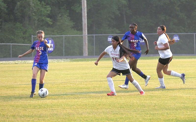 Gators women’s soccer unbeaten streak continues, Pack wins twice ...