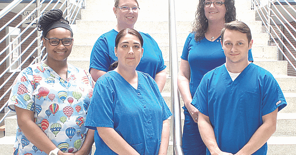 SCC medical lab tech students graduate | News | nrcolumbus.com