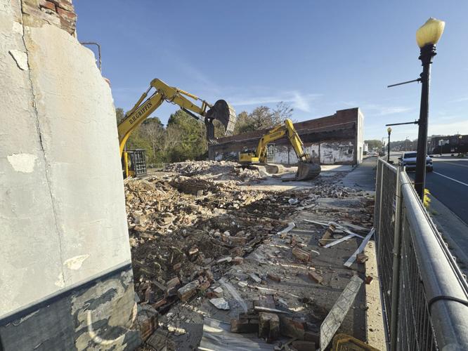 ‘A new beginning’: Wreckers begin to raze Fair Bluff’s flood-damaged ...