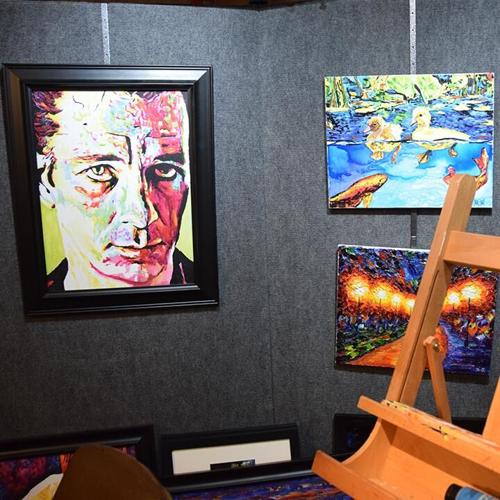 Artist finds creativity through his blindness | Arts & Life | ntdaily.com