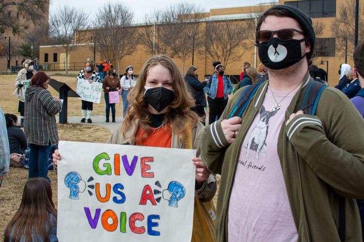 Students, faculty protest for remote learning options as COVID-19 ...