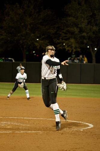 Savage in the circle: Freshman pitcher trades 3 sports for 1 | Sports ...