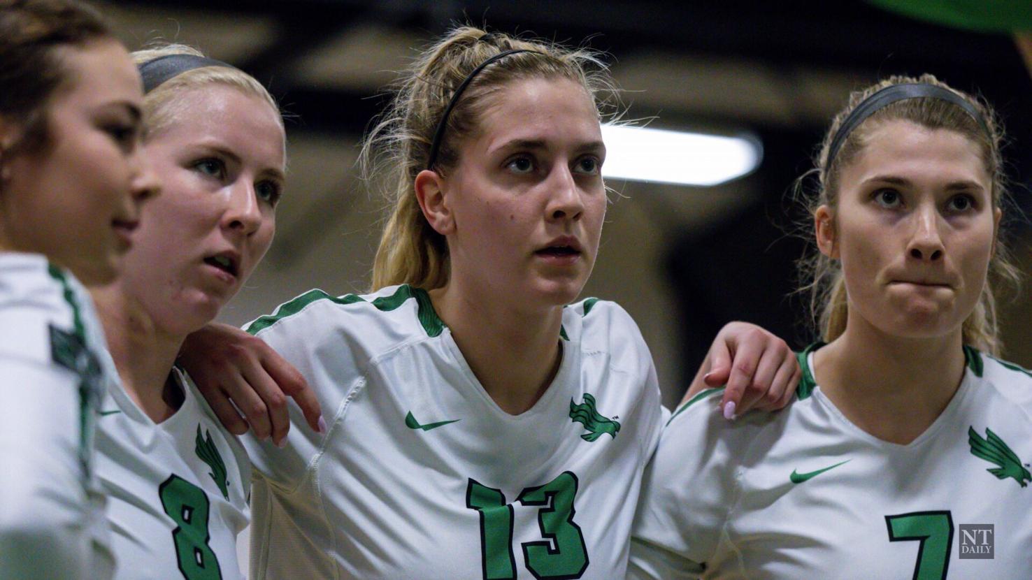 Recap: Volleyball falls to No. 6 Baylor in Waco | Sports | ntdaily.com