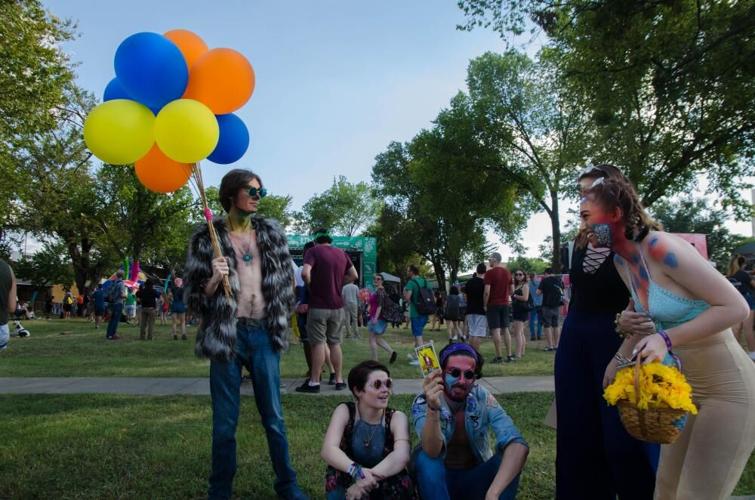 Oaktopia Atmosphere Mixes Traditional Festival-Style with Comfort | Arts & Life | ntdaily.com