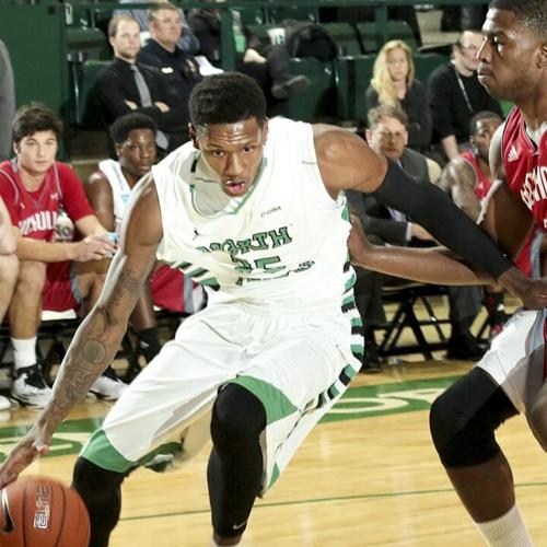 Basketball tries to use front court as advantage | Sports | ntdaily.com