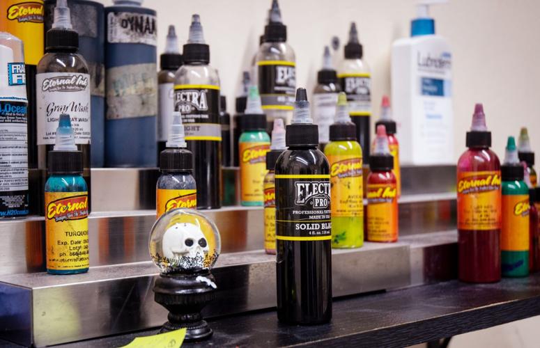 Tattoo apprentices ink their own paths to creating permanent body art ...