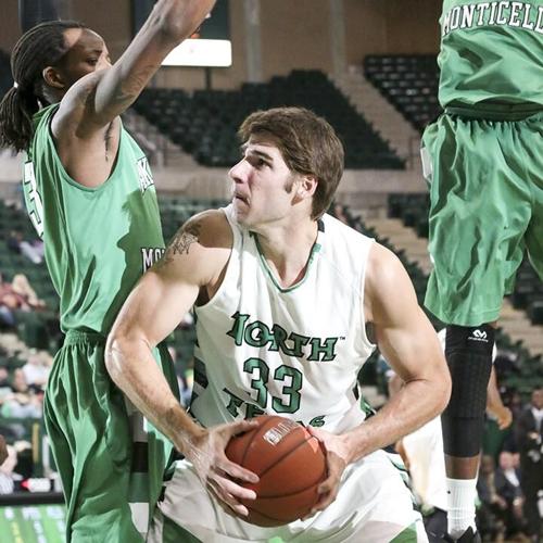 Basketball tries to use front court as advantage | Sports | ntdaily.com