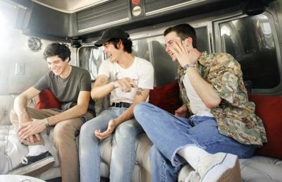 Breakout band Wallows delivers nostalgic power-pop to Austin | Arts ...