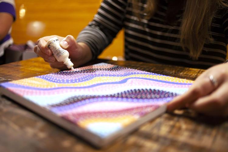 Dot painting artist uses work for greater cause | Arts & Life | ntdaily.com