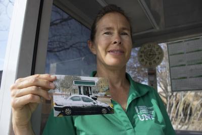 UNT parking booth operator spreads cheer to students and faculty | Arts ...