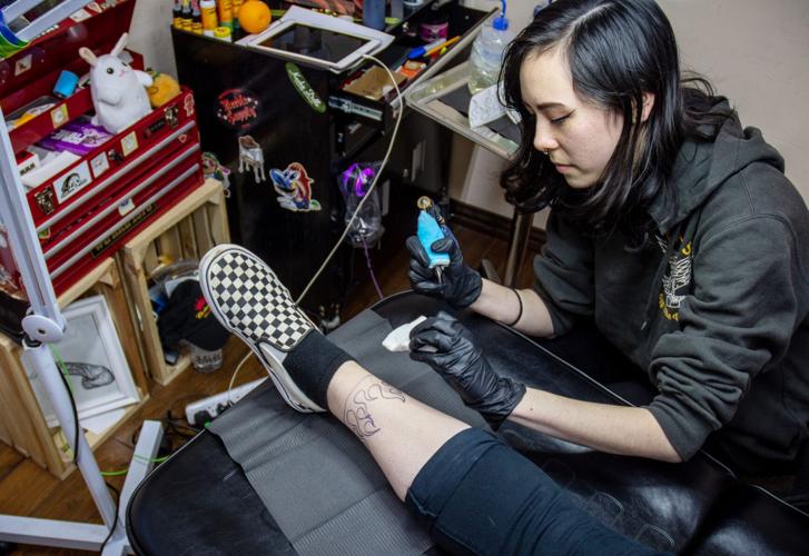Tattoo apprentices ink their own paths to creating permanent body art ...